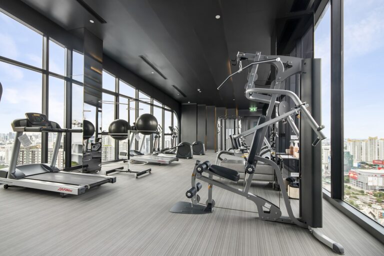 How to Use Gym Equipments Properly. - Guide to Gym Workouts, Equipment ...